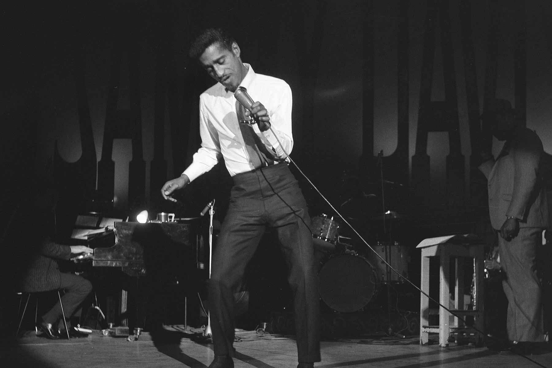 10 Famous Tap Dancers: Legends Who Shaped the Art